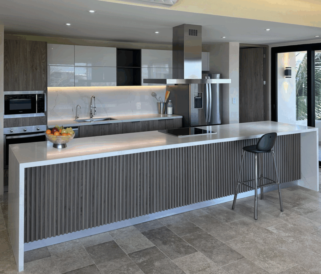 Nalu Residences: funcionalidad y diseño moderno frente al mar - Mobius ...